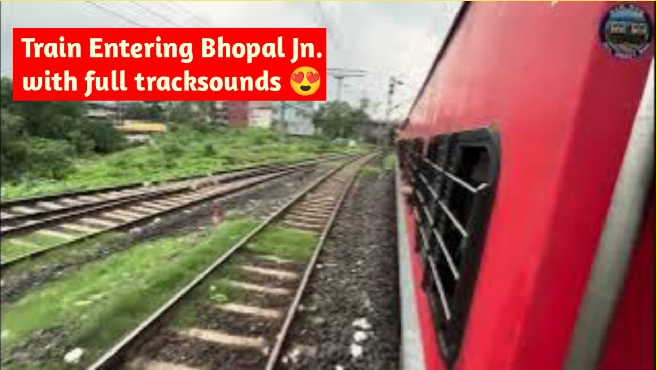 12975 Mysuru Jaipur Express Entering Bhopal Junction... - YouTube