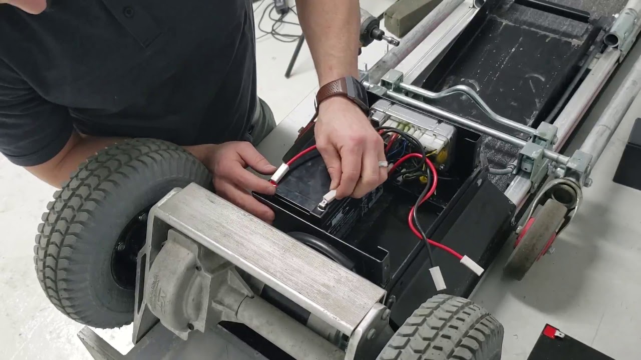 Magliner Motorized Gemini® - Battery Replacement - YouTube