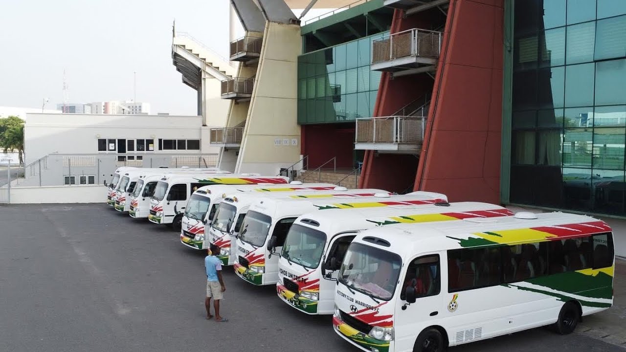 Bus Acquisition Strategy: Buses presented to 9 Division One League ...