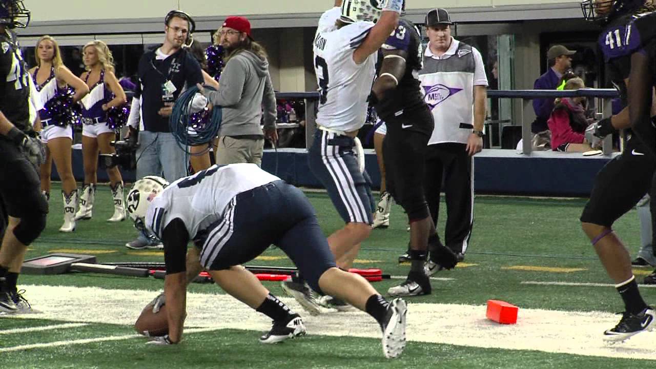 Riley Nelson gives referee a high five - YouTube