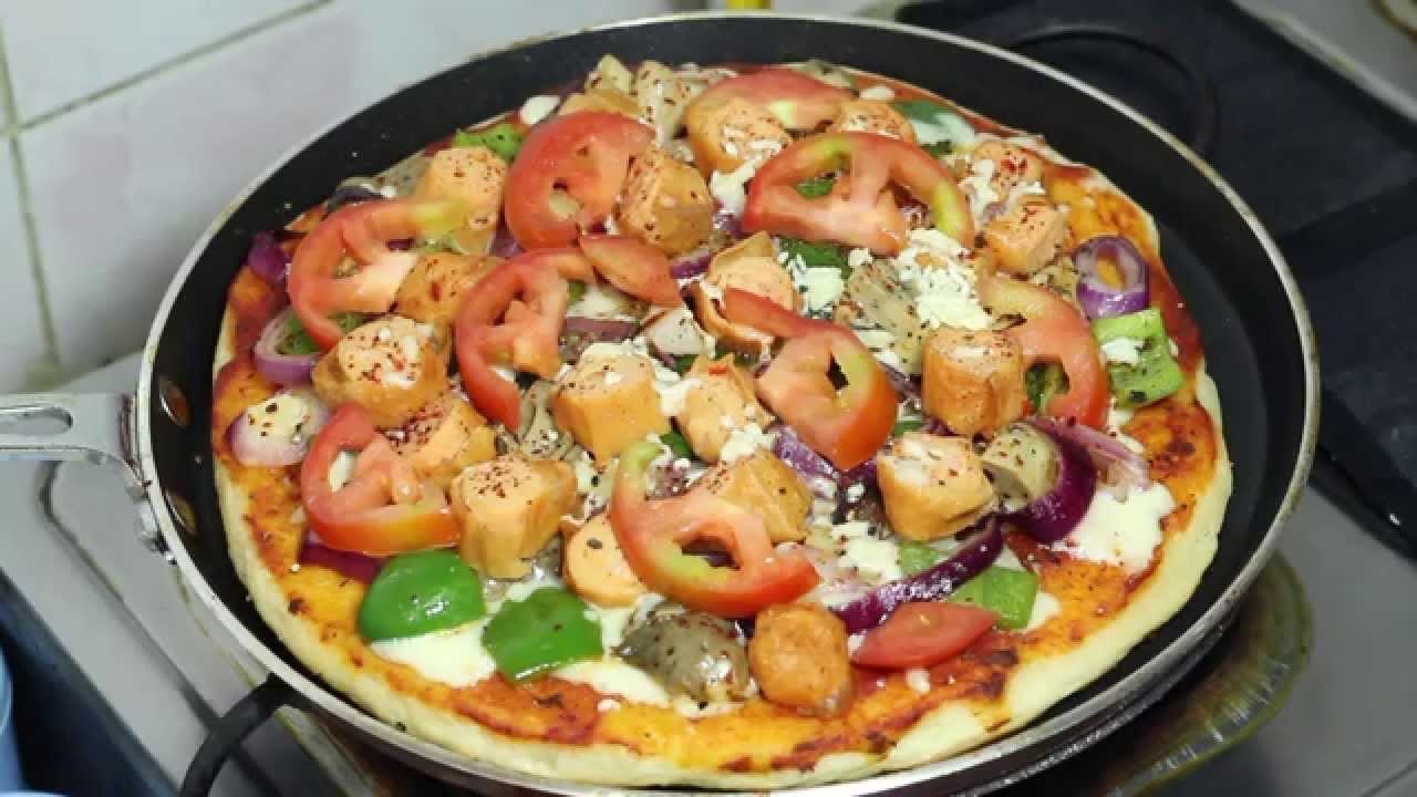 চুলায় তৈরী পিৎজা | Bangla Recipe of Pan Pizza on Stove | পিজ্জা - YouTube