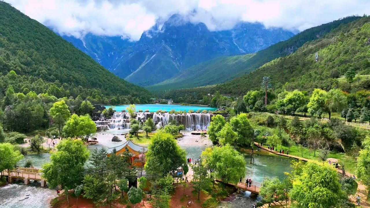 Lijiang Blue Moon Valley - YouTube