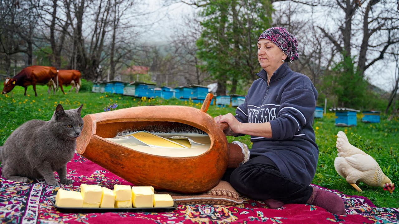 Making Butter the Traditional Way! A Village Style Butter Recipe Made ...