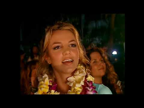 Britney in the sun Hawaii extras special video