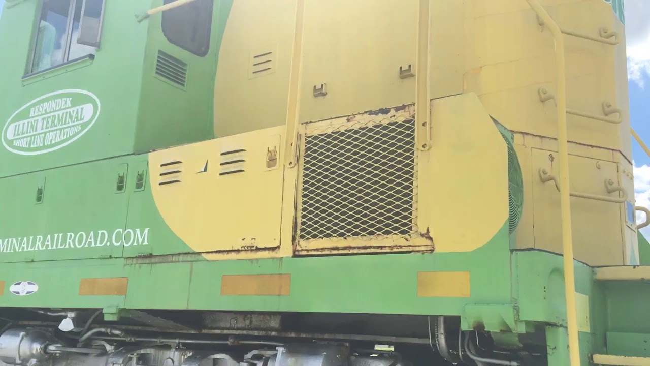 IT 1604 in Litchfield - YouTube