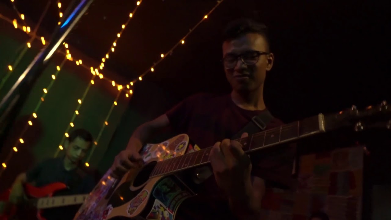 #SHILLONGMUSIC CLAUDIA GREG & ZED PERFORMS LIVE IN MELLOW MOOD CAFE ...