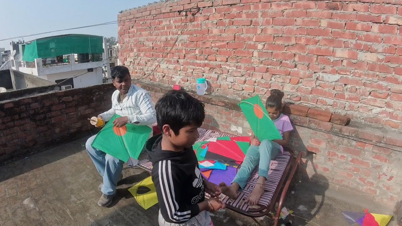 Crazy Parjeet Fly Kite 🪁 - YouTube