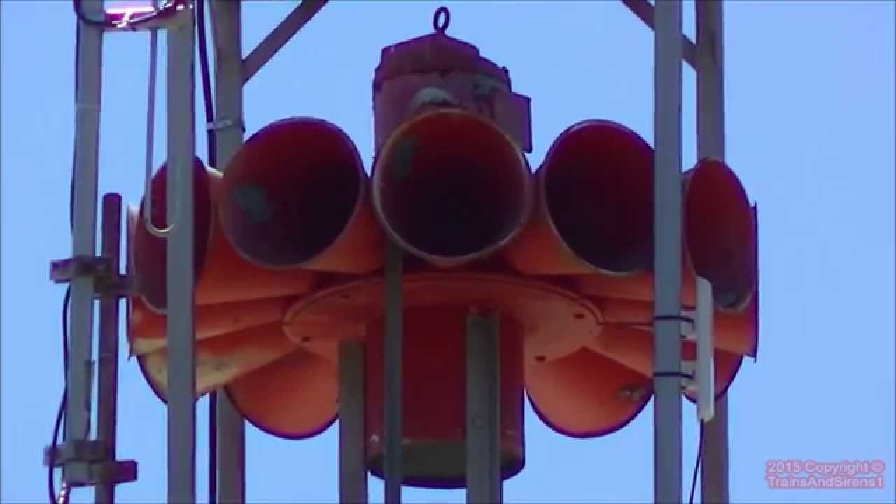 Federal Sign & Signal STH-10 Fire/Tornado Siren Noon Test, Attack ...