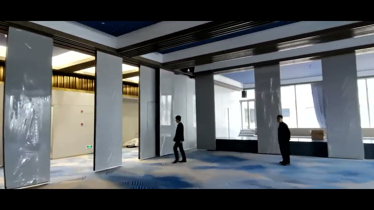 Automatic movable walls - YouTube