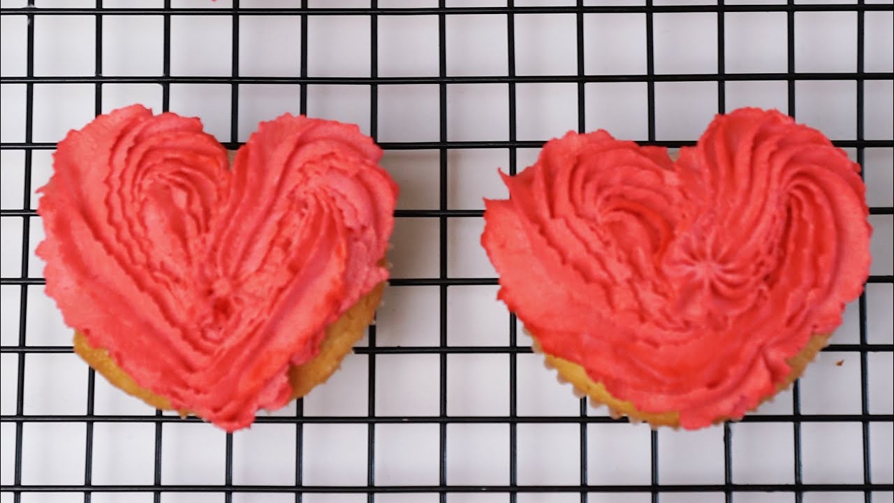 Baka ️-muffins till alla hjärtans dag #Shorts - YouTube