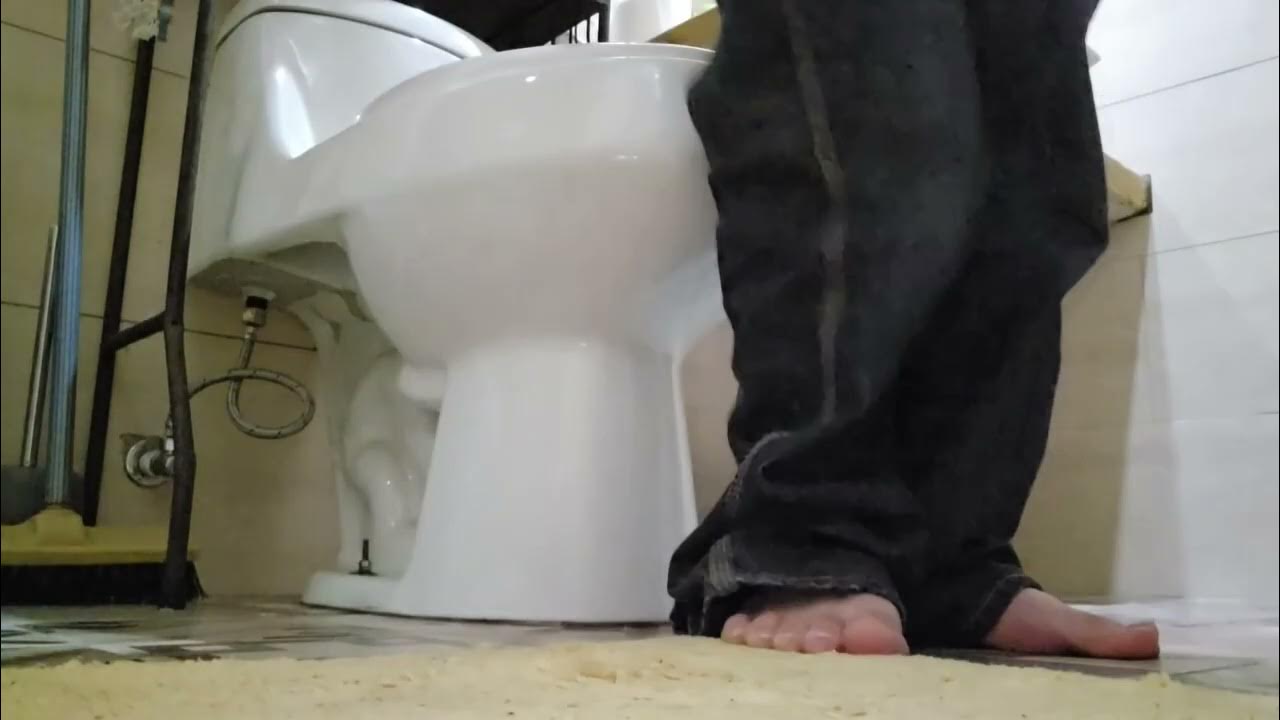 Diarrhea pooping compilation || video #11 || Cagando diarrea en el baño || asmr - YouTube