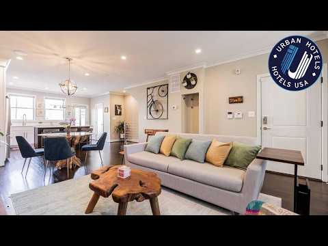 Bougainvillea DC 2 bedrooms 2 bathrooms plus den with twin sofa bed and queen sofa bed in living roo