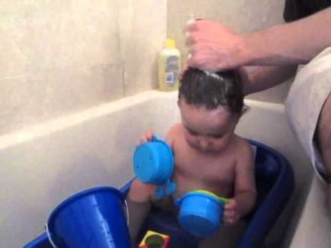 Bath time 18 months