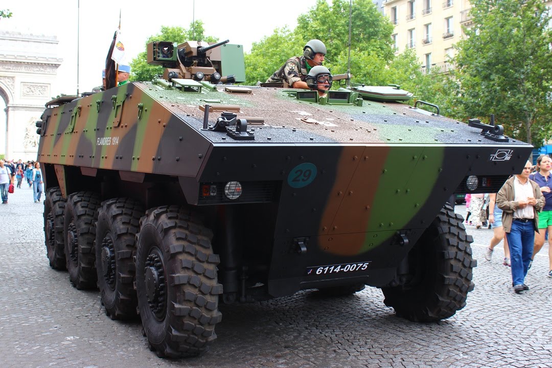 [Full HD] INCREDIBLE parade of French Army on July 14 ! - YouTube