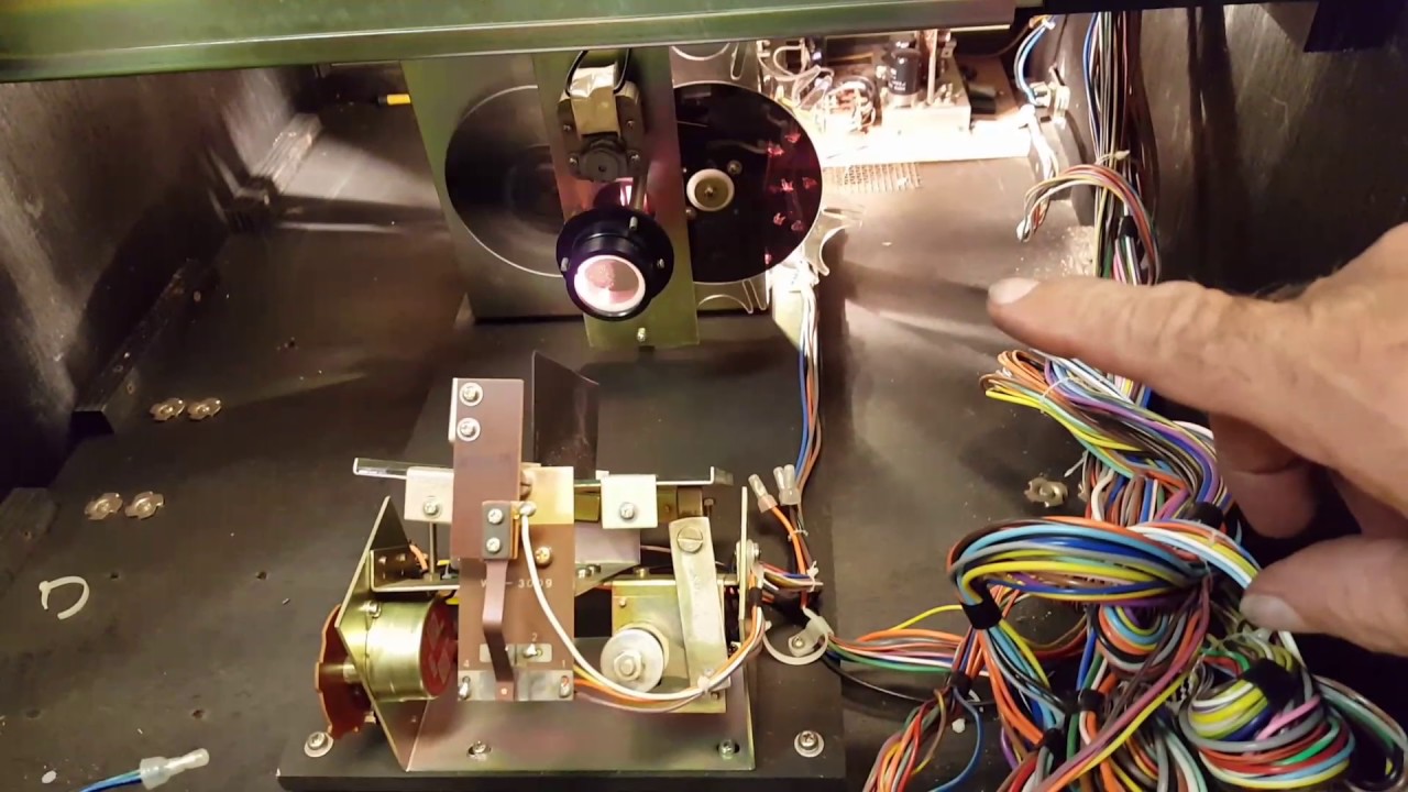 1974 Sega COWBOY arcade game internals - YouTube