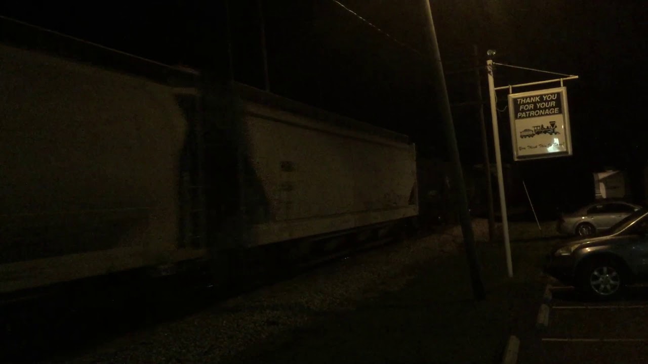 IAIS 516 (30th Anniversary ES44AC) leads the Iowa Interstate CBBI ...