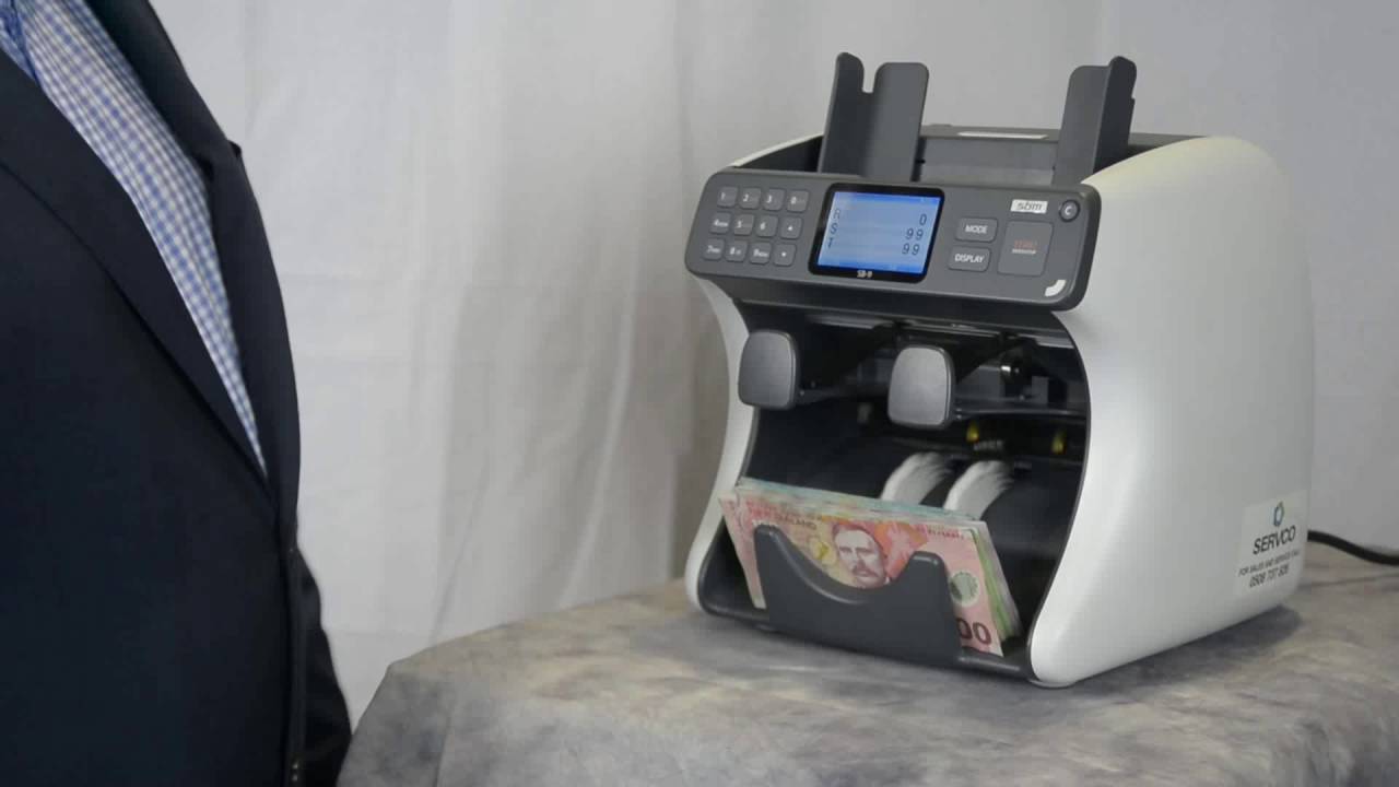 Sb-9 Note Sorter Demo (close up) - YouTube