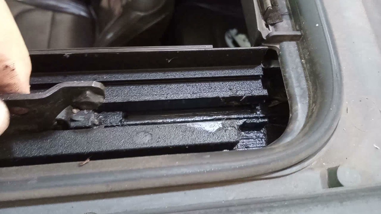 MAIS UM CONSERTO DO TETO SOLAR JEEP RENEGADE. LAND CAR TETO SOLAR ...