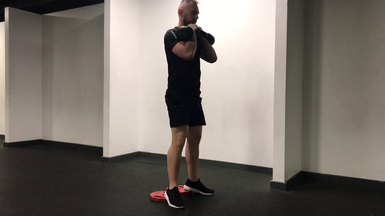 H.E. KB Squat 1 1/4 at the top - Front Grip - YouTube
