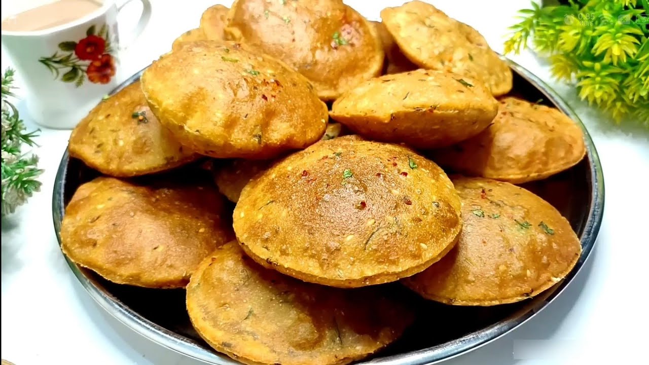 Crispy Crunchy Masala Aalu Puri Recipe | Special Diwali Recipe 🪔 - YouTube