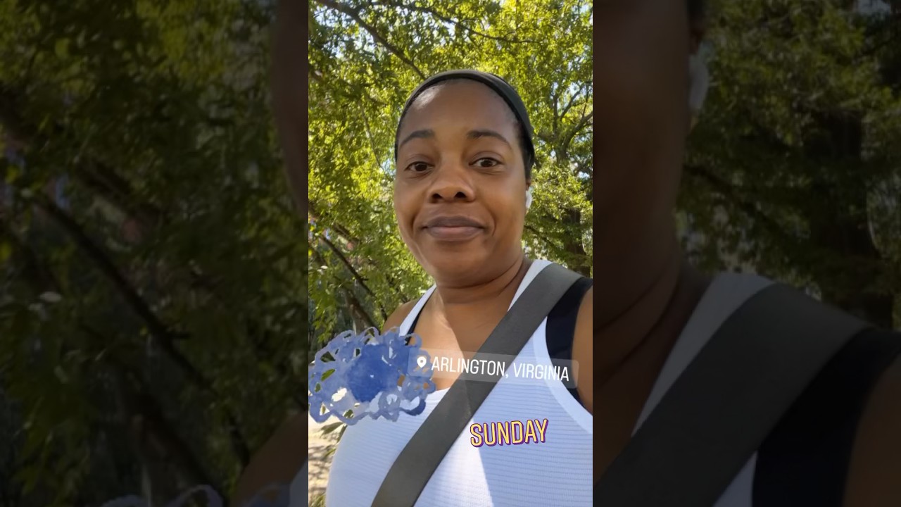 Sunday, July 30th in Arlington, VA. Spend the morning with me 🍌🍓🥣🍓🍌🍓 ...