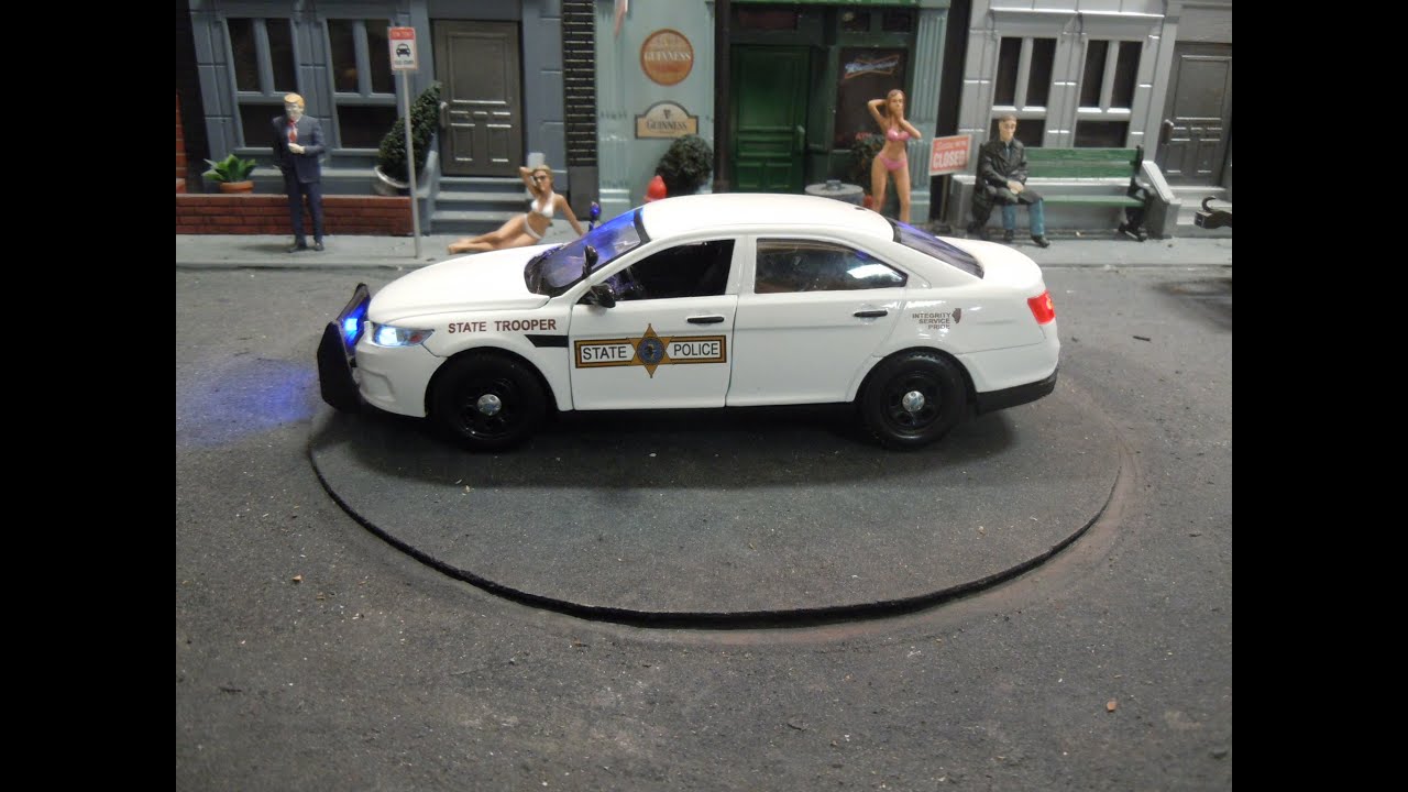 Illinois State Police 1/24 scale Ford Taurus police Interceptor with ...