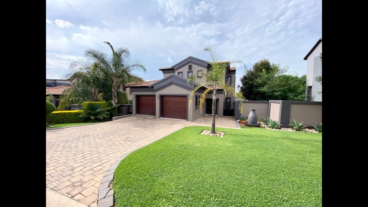 PICTURE PERFECT, MINT CONDITION, OLYMPUS ESTATE LIVING! - YouTube