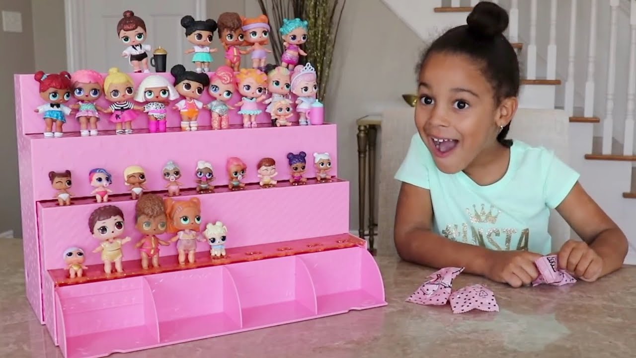 FamousTubeKIDS LOL Surprise Store in Real Life - YouTube