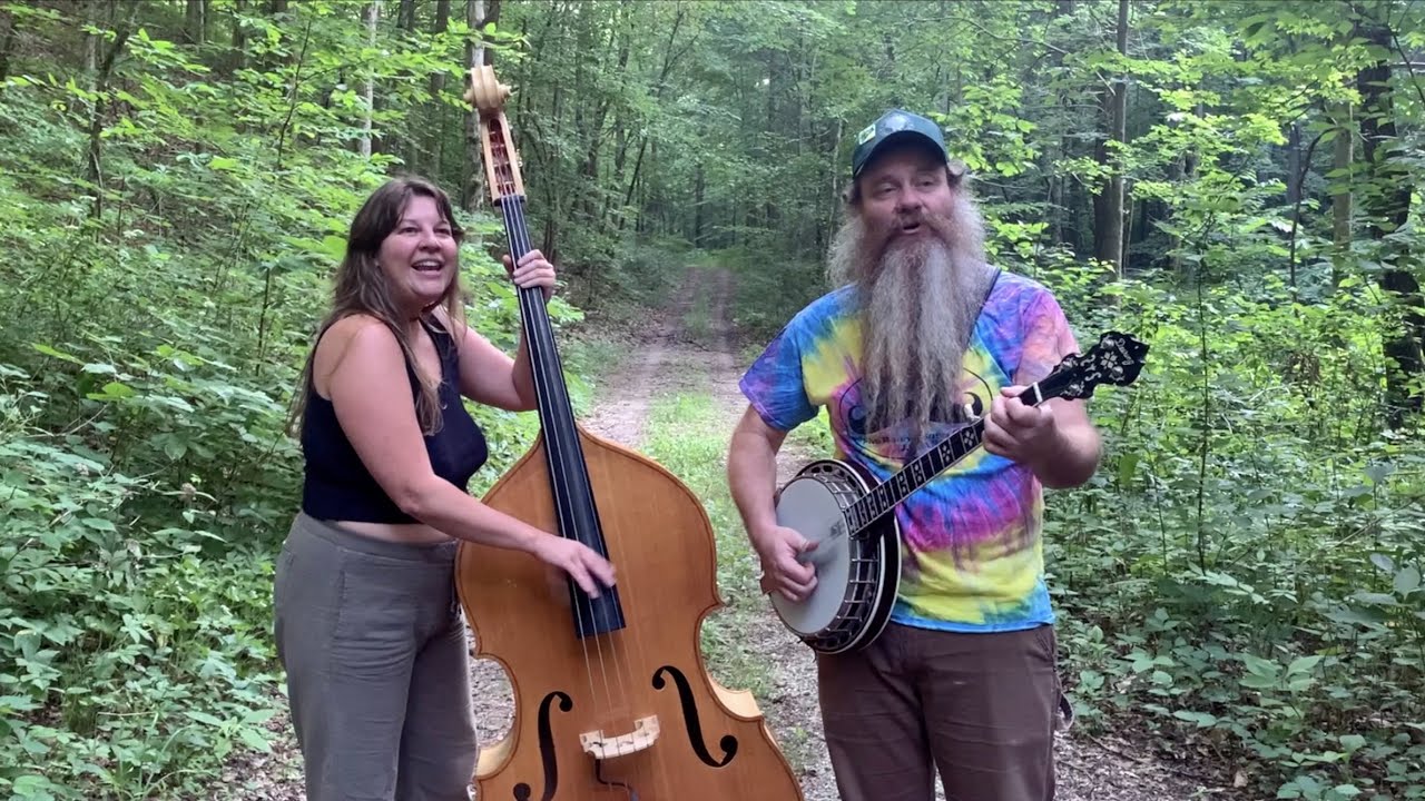 Banjo Joe and Danielle- Hello Banjo (Live) - YouTube