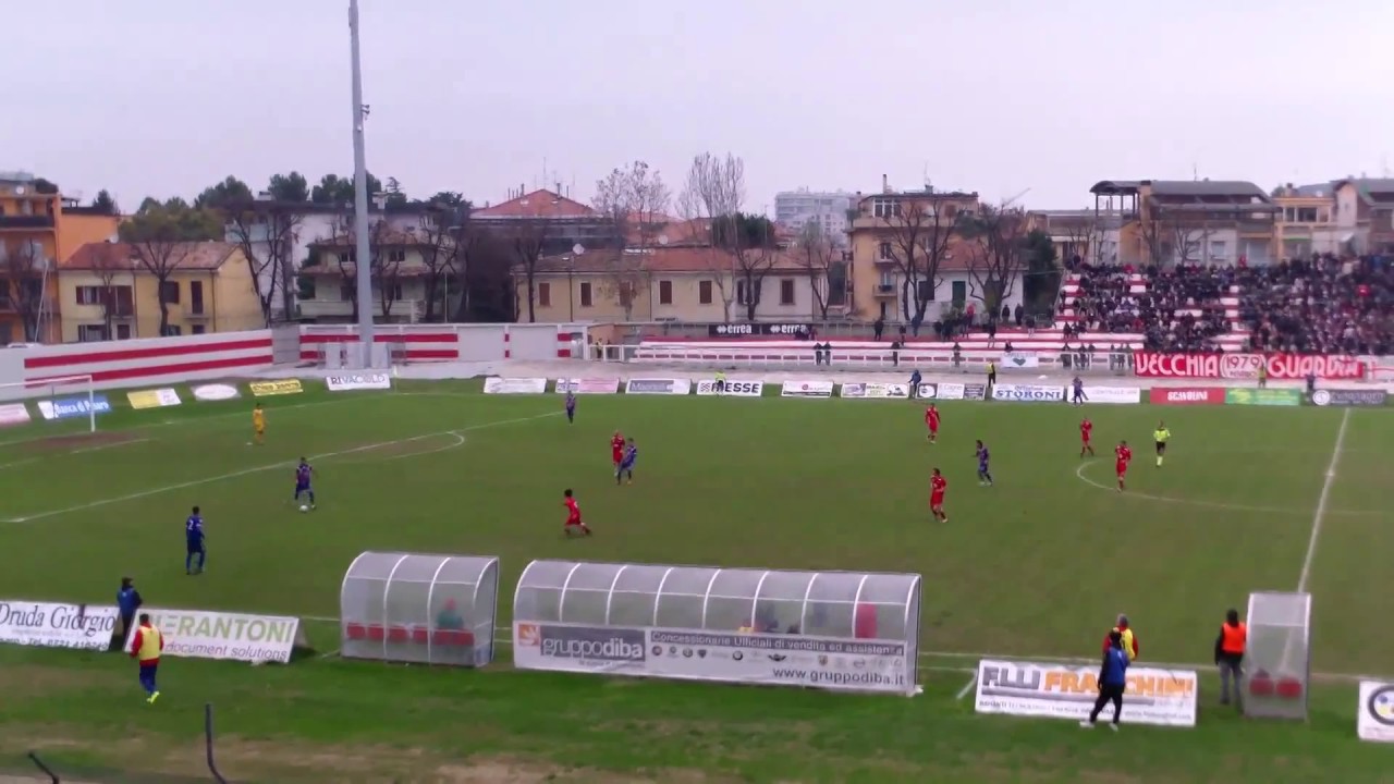 Inizio gioco Vis Pesaro - YouTube