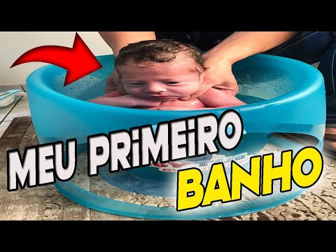 PRIMEIRO BANHO DO BEBÉ RECÉM-NASCIDO (LÉO)