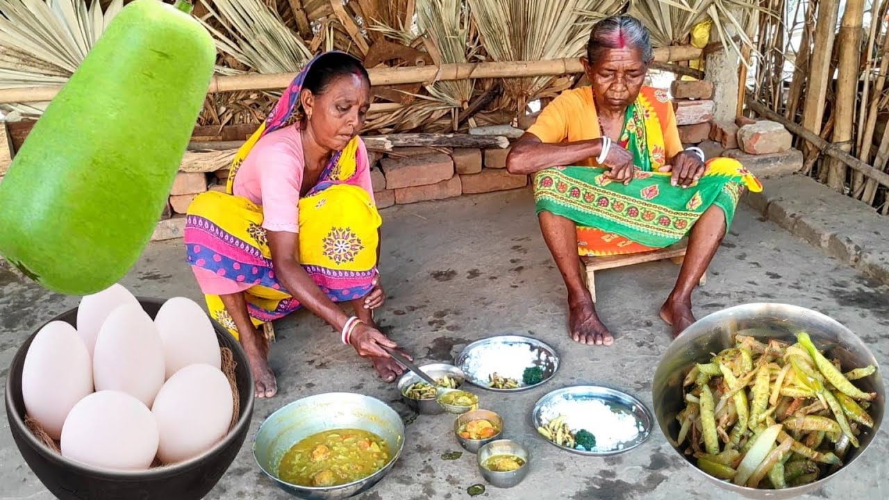 EGG with BOTTLE GOURD Curry and kundri bhaji cooking& eating by grandma ...