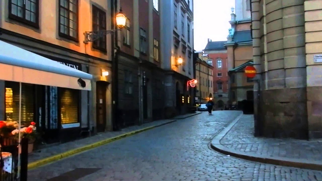 Stockholm - Night Time Gamla Stan Walk at 22:00 - 2014 06 22 - YouTube