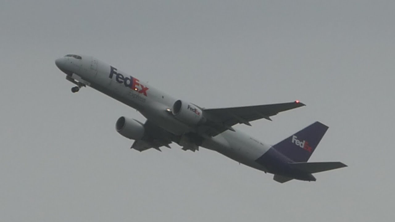 FedEx Express Boeing 757-222(SF) [N774FD] Takeoff from PDX - YouTube