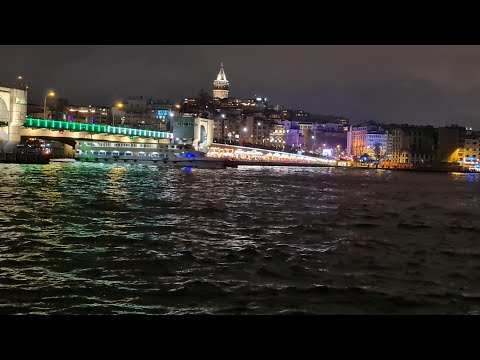 İstanbulda son gece Eminönü iskelesi balık ekmek