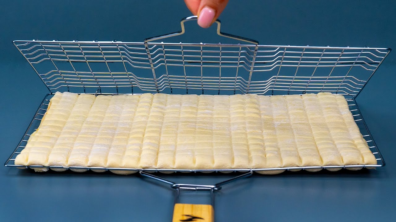200 pillows in one minute! Quick puff pastry appetizer - YouTube