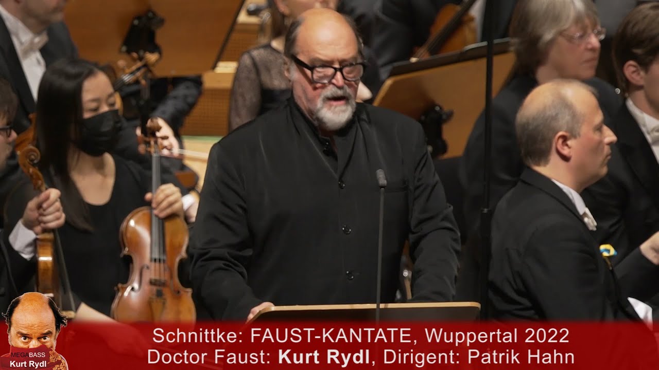Kurt Rydl als Faust in Schnittkes Faust-Kantate - YouTube