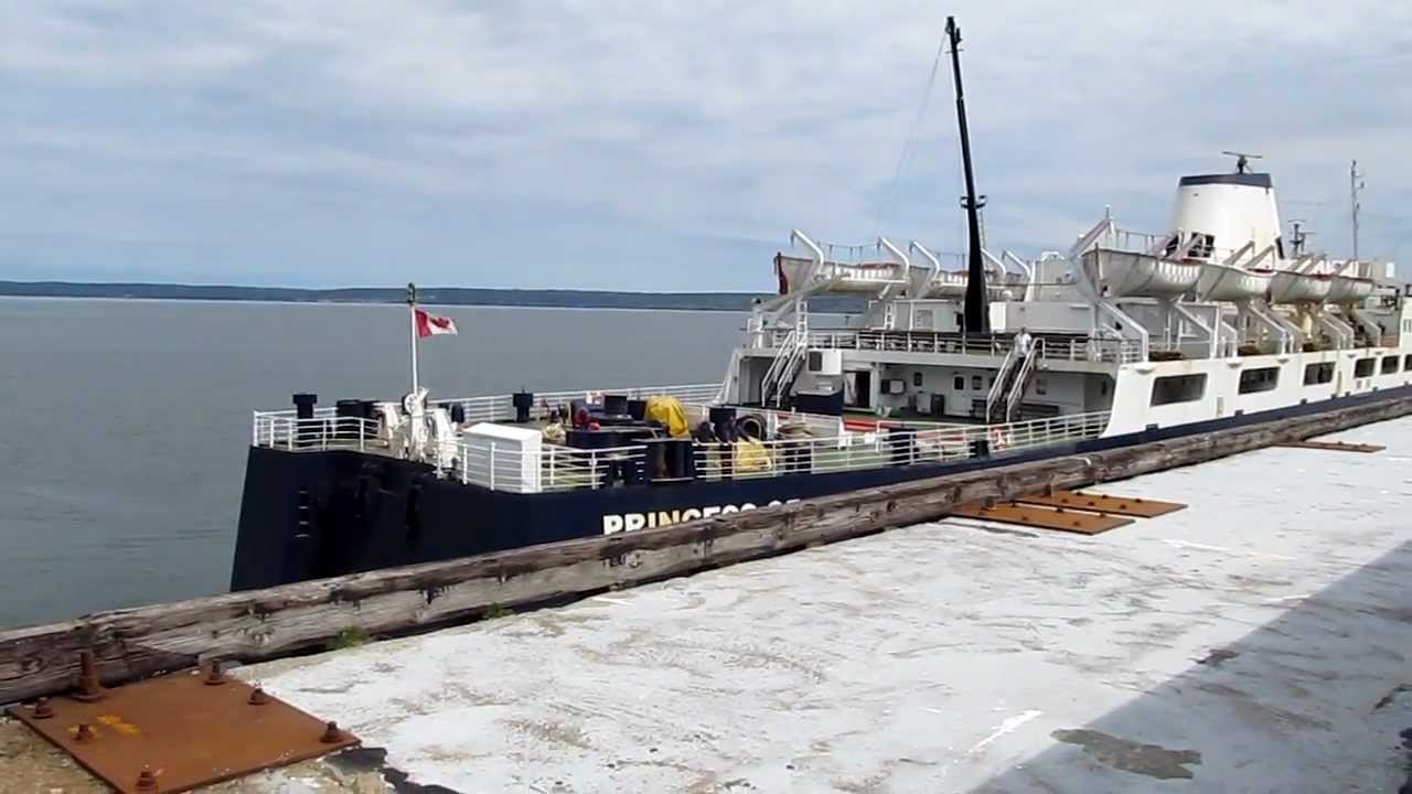MV Princess of Acadia arriving at the Digby terminal (HD) - YouTube
