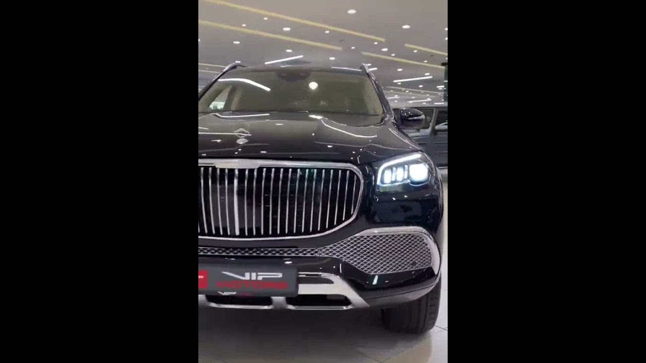 Jumping Mercedes GLS 600 Maybach - YouTube