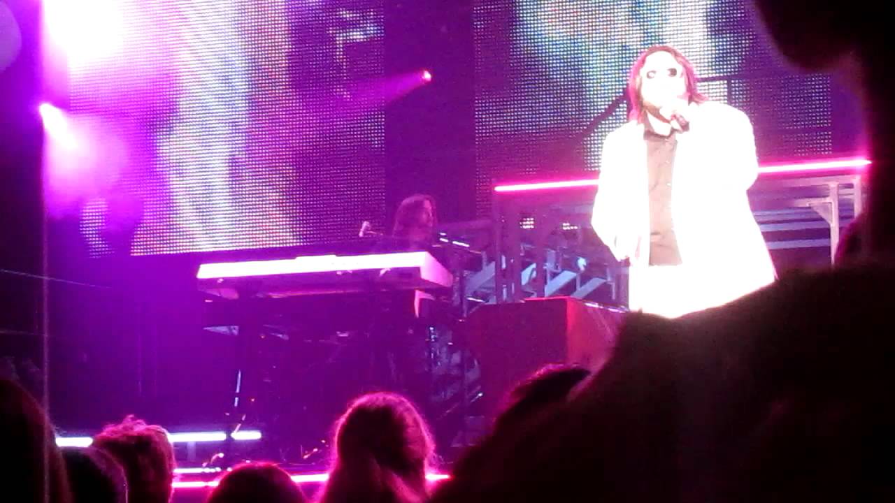 Forget You - Nakia - The Voice tour - Boston 8/4/2011 - YouTube