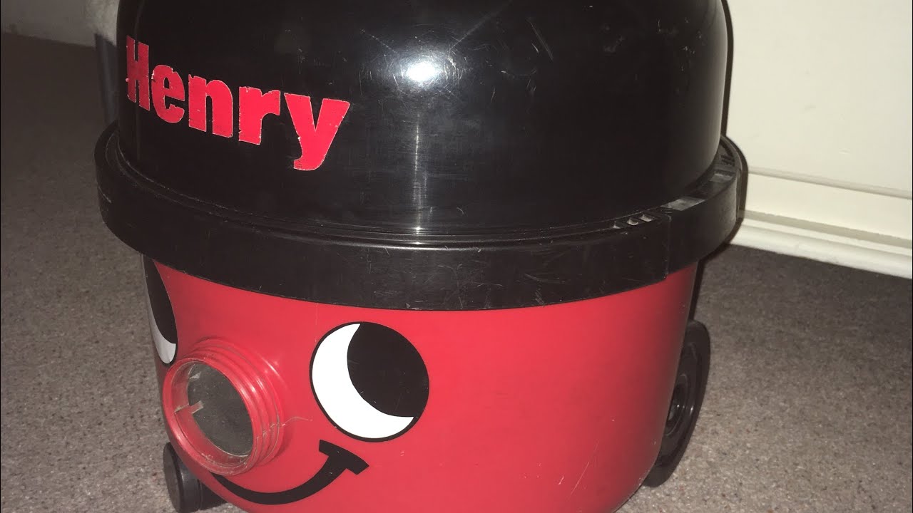 Unboxing a vintage 1987 Numatic Henry hvc200 - YouTube