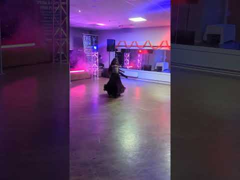 Ritu dancing to Udi Udi Jaye