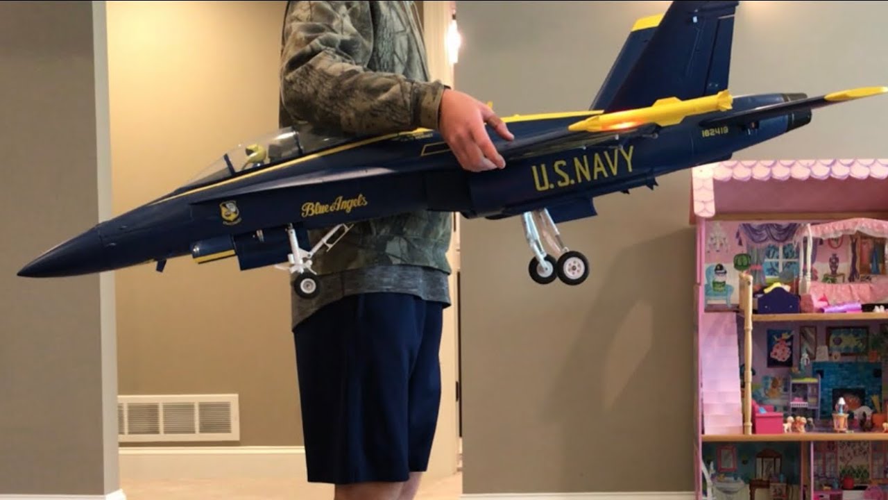 Playing with/testing the E Flite Blue Angels landing gear - YouTube