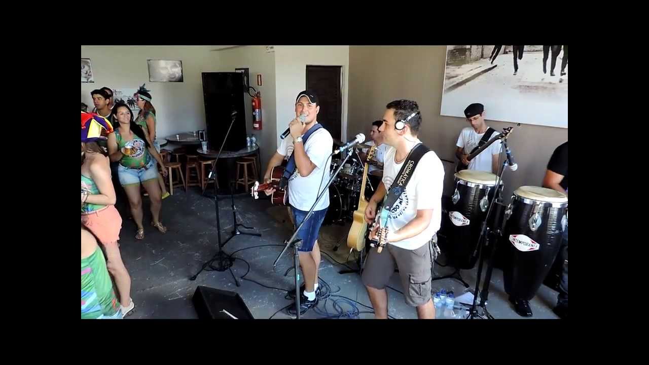 Amarildo & Alexandre - Wake Me Up - YouTube