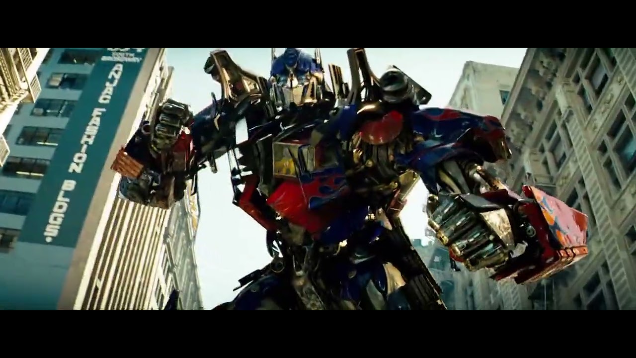 Transformers 1 - Sam Running with the cube - YouTube