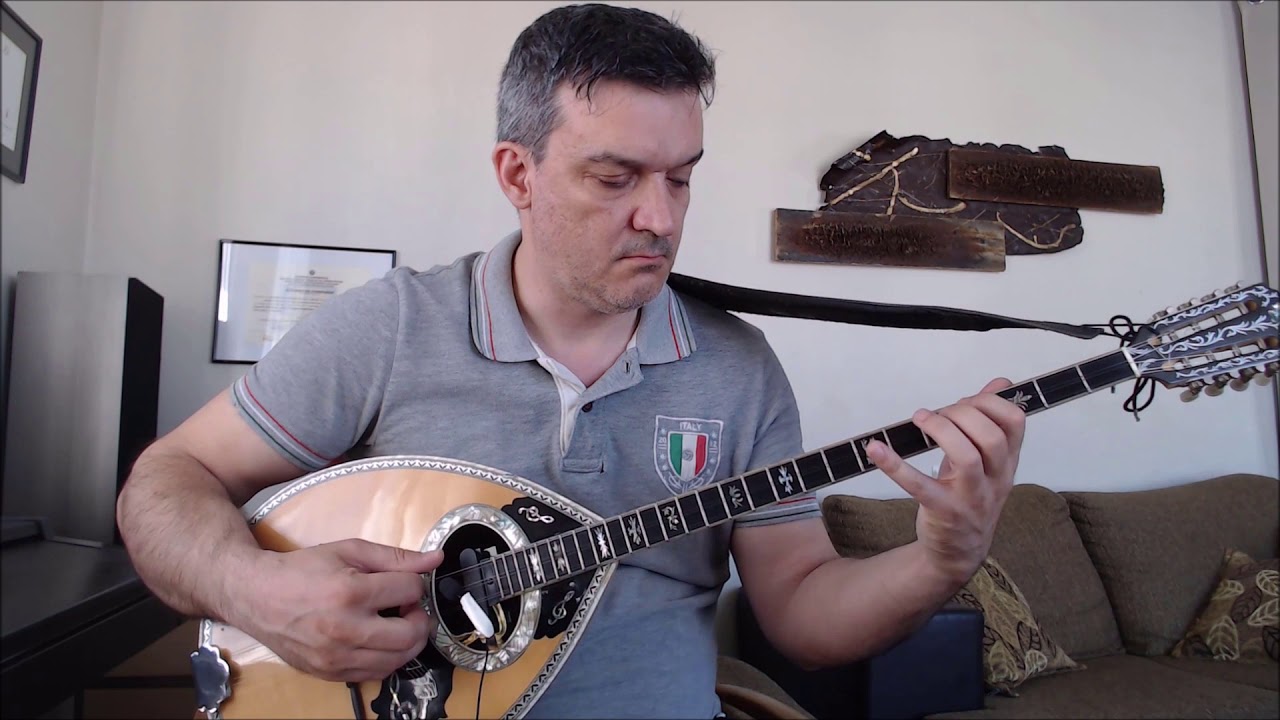 taksim on D hijaz scale bouzouki grigoris mitropoulos - YouTube