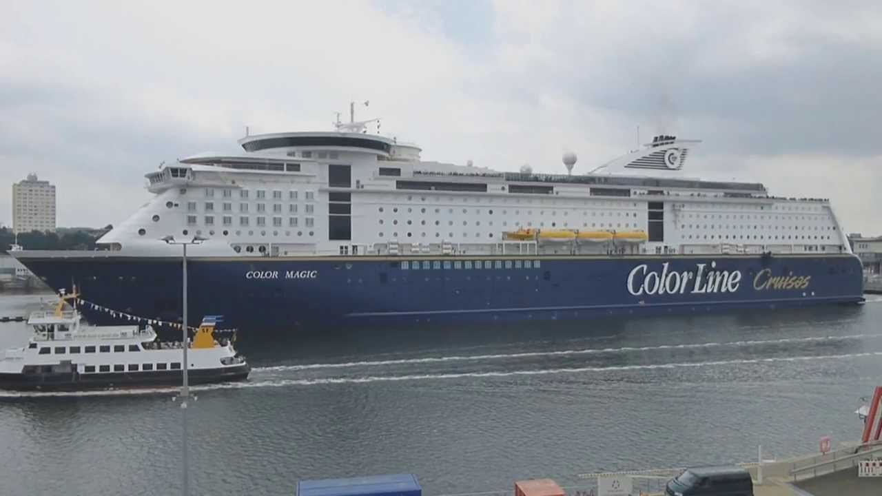 COLOR MAGIC legt ab in Kiel / Norwegenkai nach Oslo - YouTube