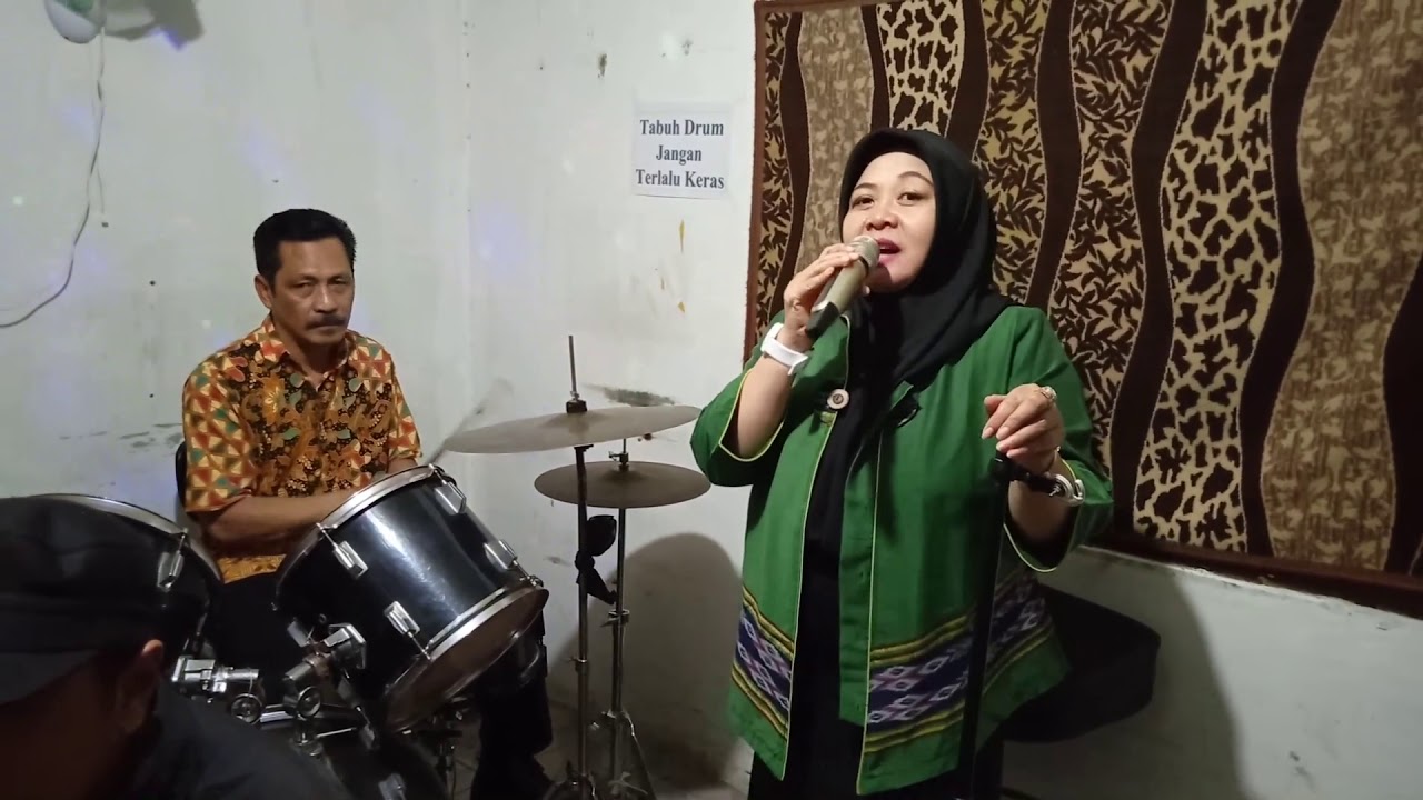 Annie Asep Suhendar Membawakan Lagu Pop Sunda Neng Geulis Versi 2 - YouTube