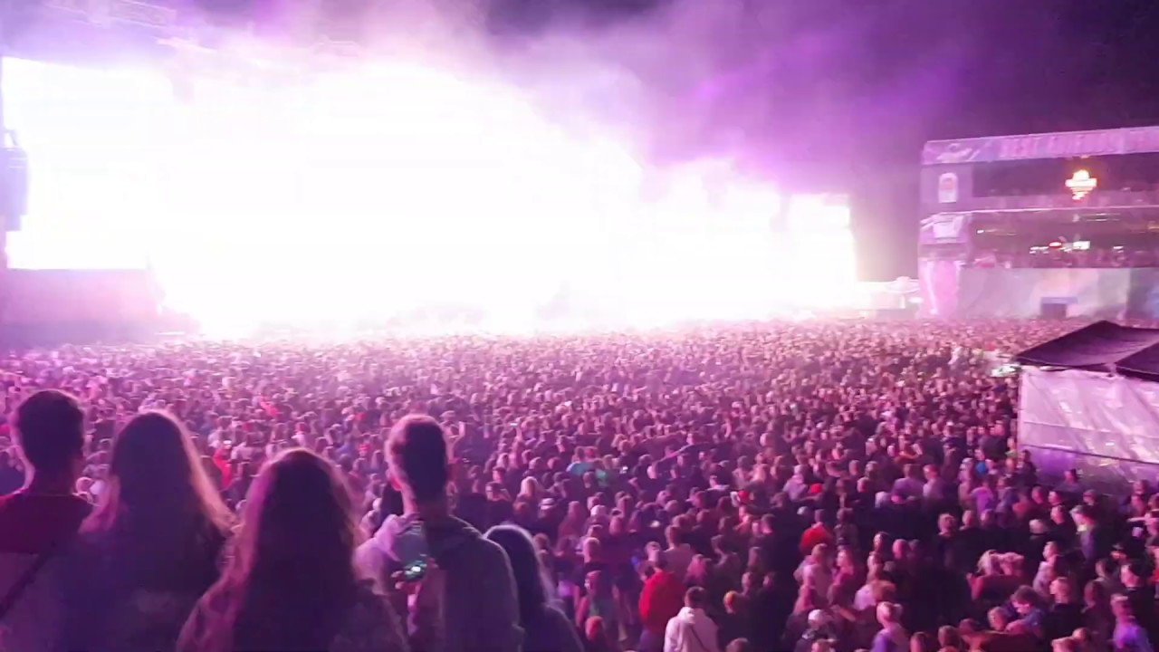 Crowd Control - Twenty One Pilots @ Frequency Festival 2019 - YouTube