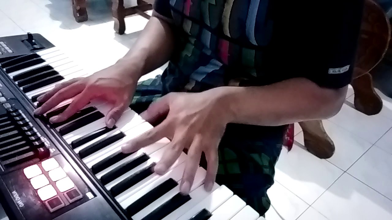 LATIHAN KEYBOARD NOAH - WANITAKU - YouTube